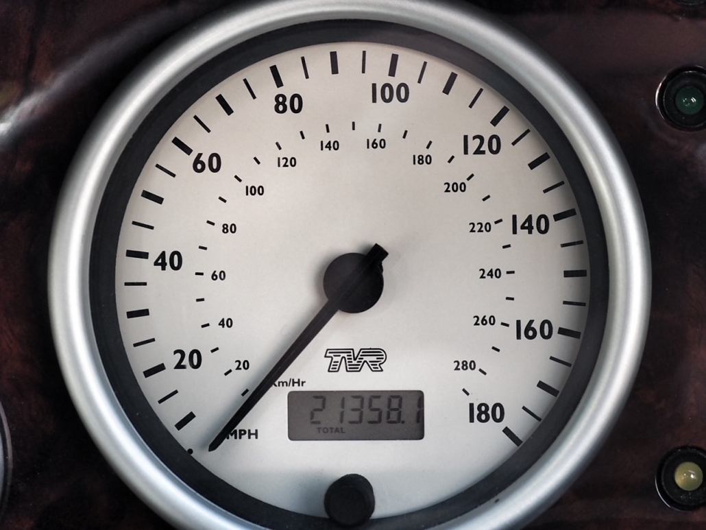 OLYMPUS DIGITAL CAMERA - TVR 101